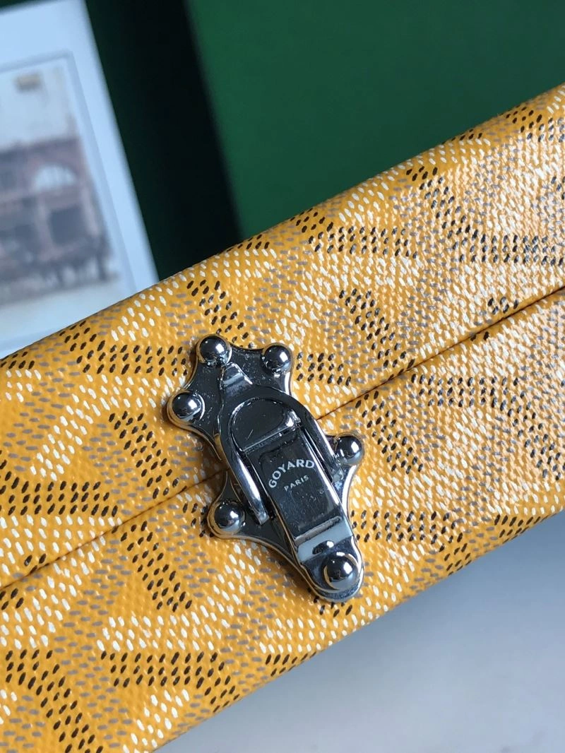 Inexpensive Goyard Suitcase
