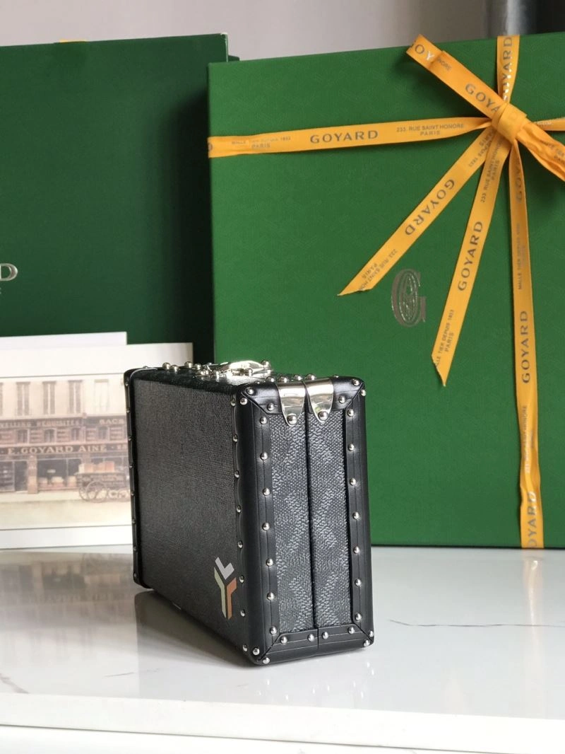 Perfect replica Goyard Suitcase
