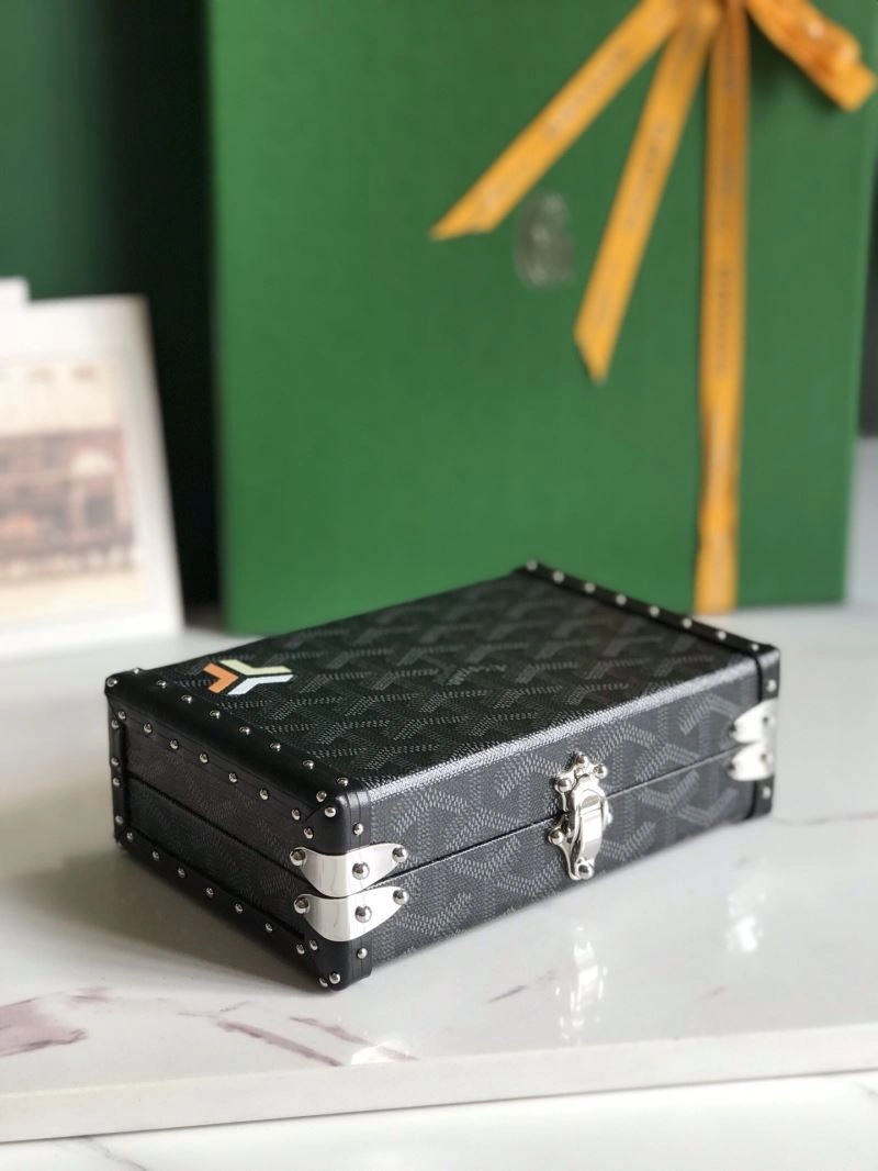 Perfect replica Goyard Suitcase