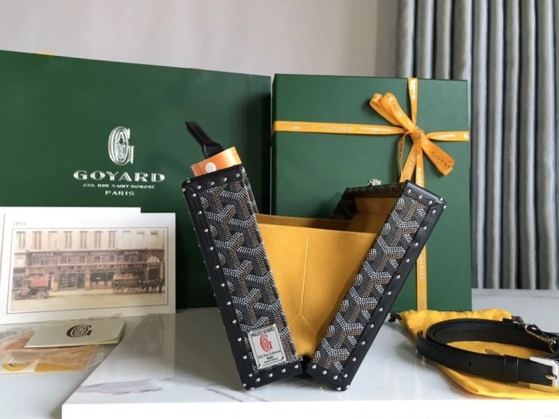 Reasonably priced Goyard Suitcase