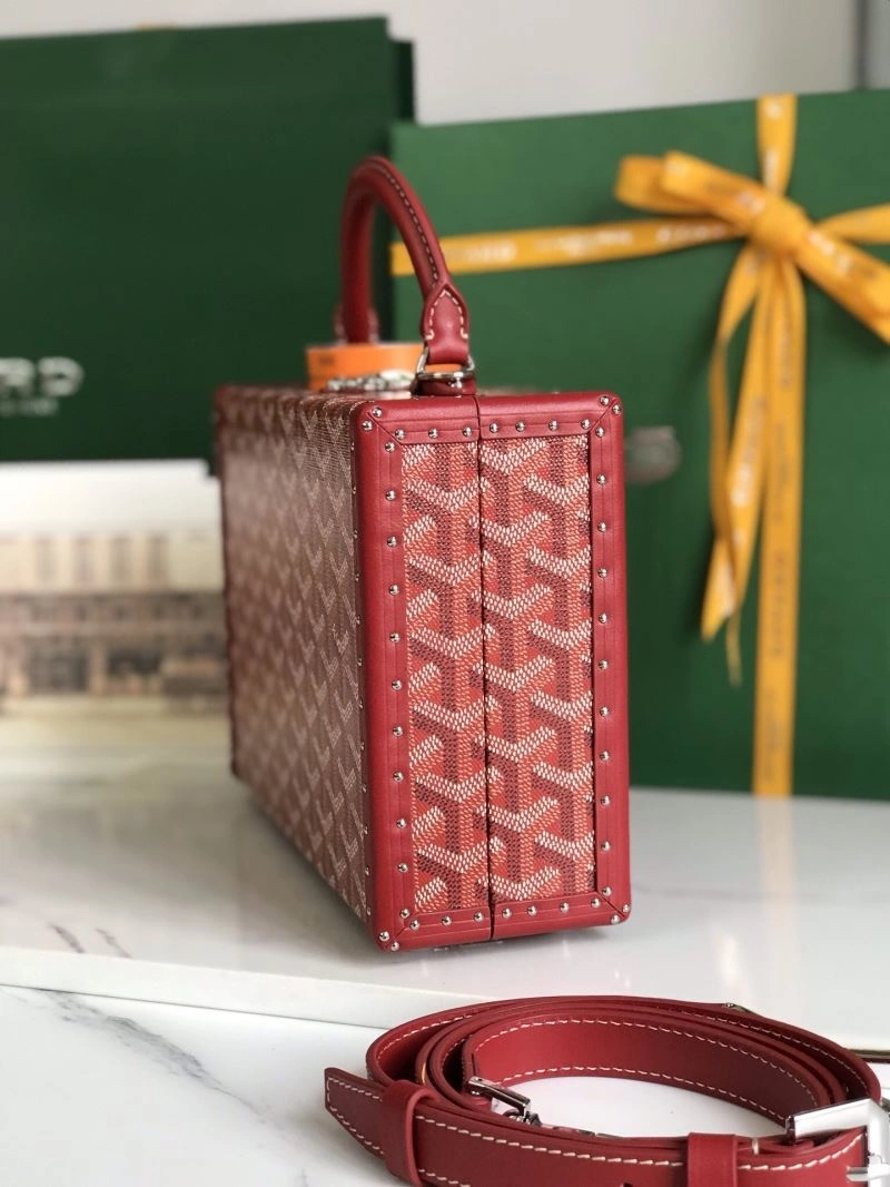 Cut-rate Goyard Suitcase