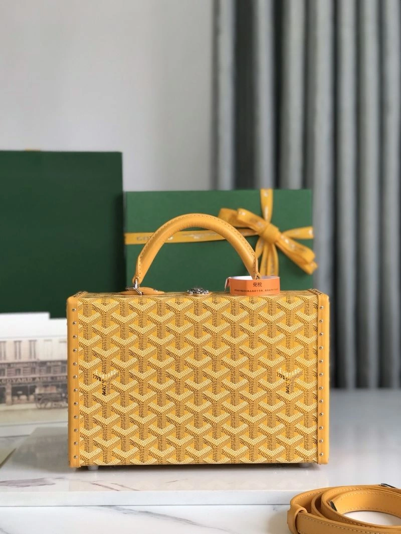Reasonably priced Goyard Suitcase