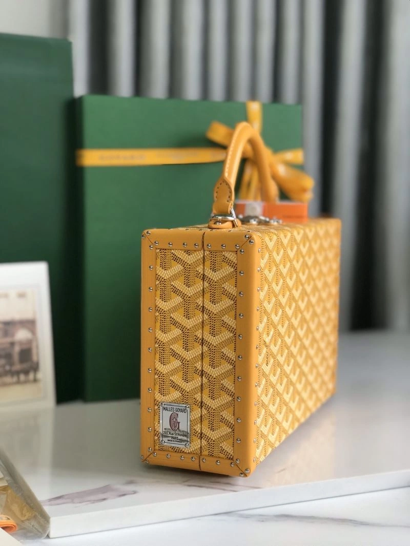 Reasonably priced Goyard Suitcase