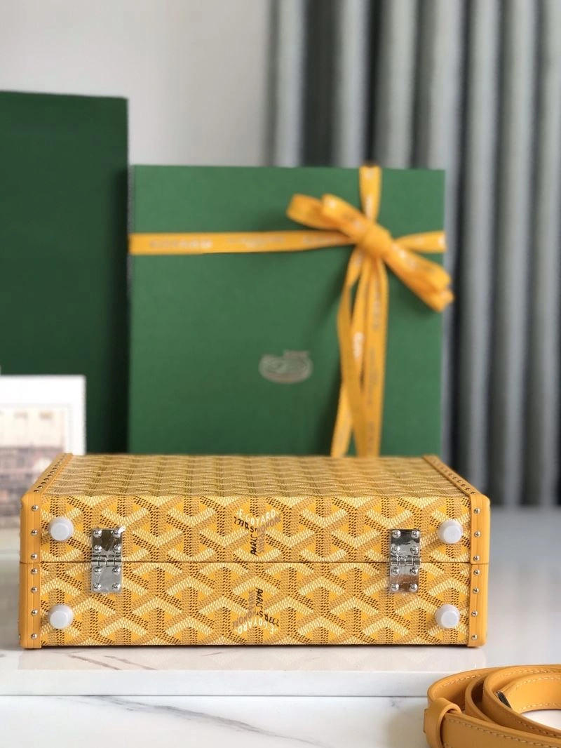 Reasonably priced Goyard Suitcase