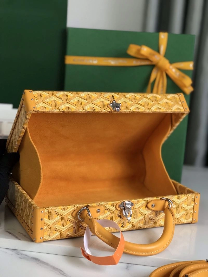 Reasonably priced Goyard Suitcase