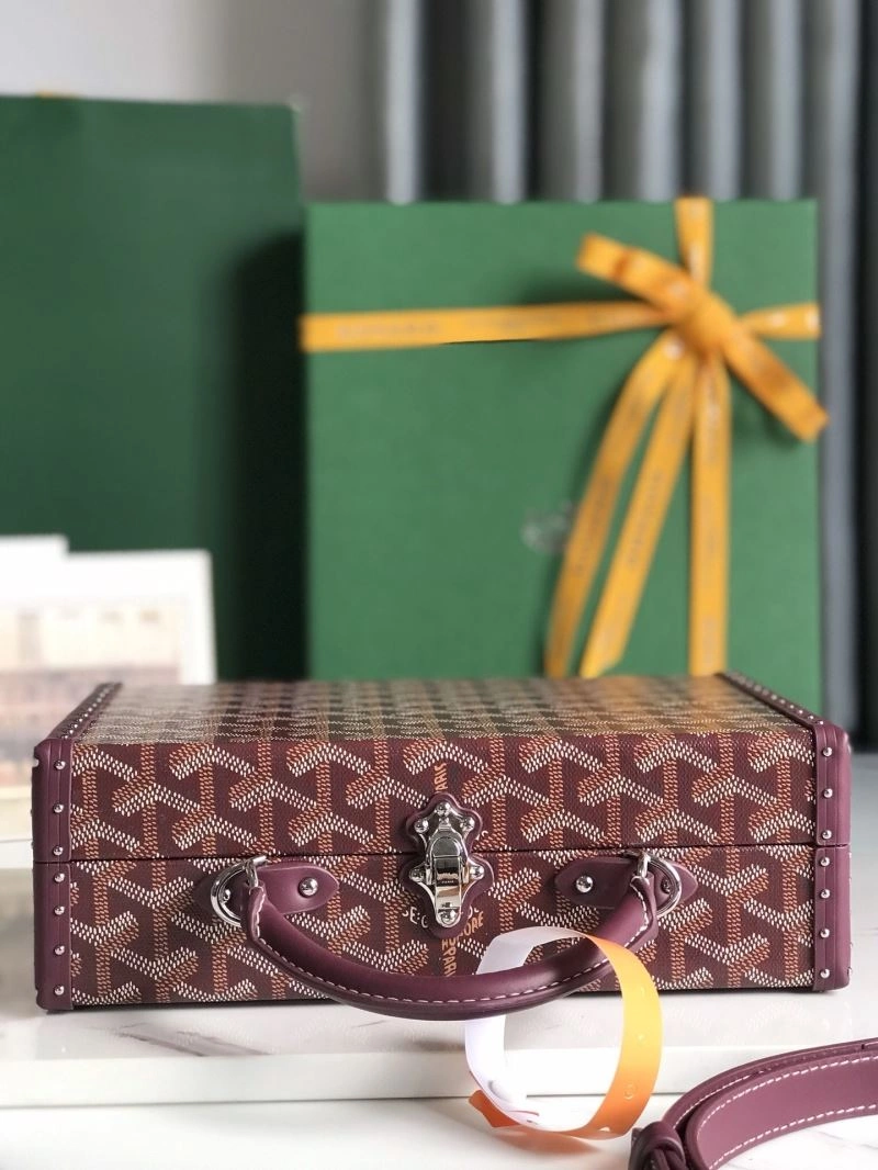 Low-cost Goyard Suitcase