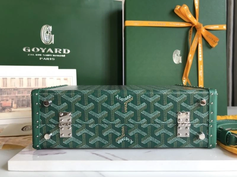 Budget-friendly Goyard Suitcase