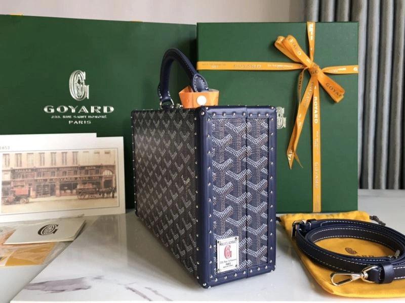 Budget-friendly Goyard Suitcase