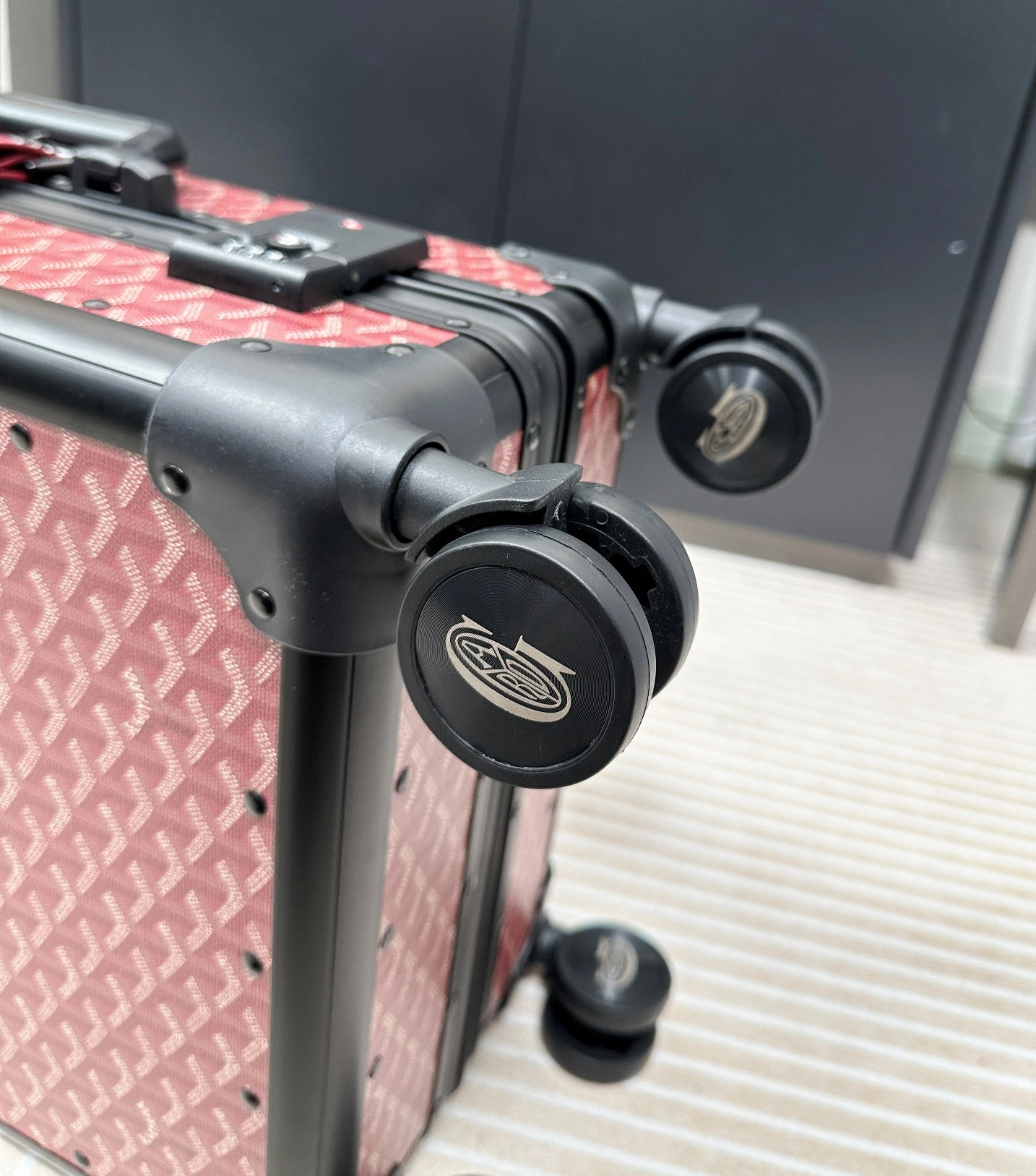 Cut-rate Goyard Suitcase