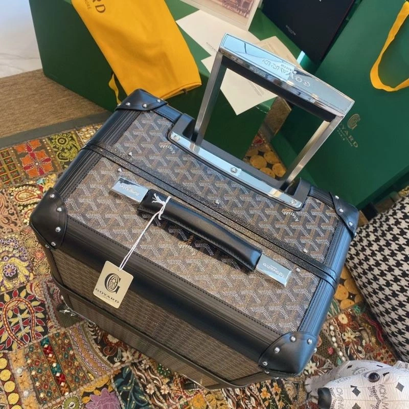 Low-cost Goyard Suitcase