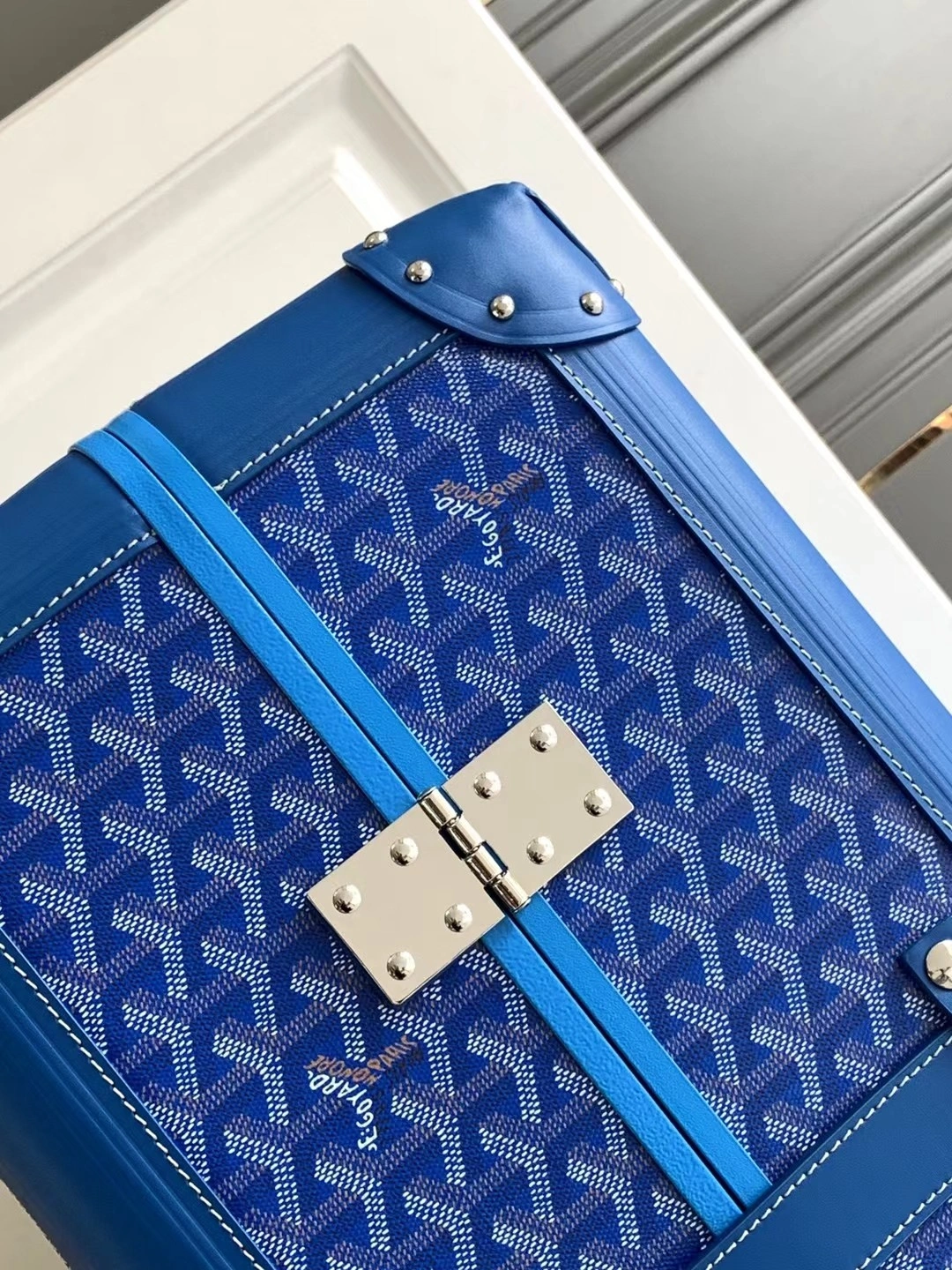 Factory-made Goyard Suitcase