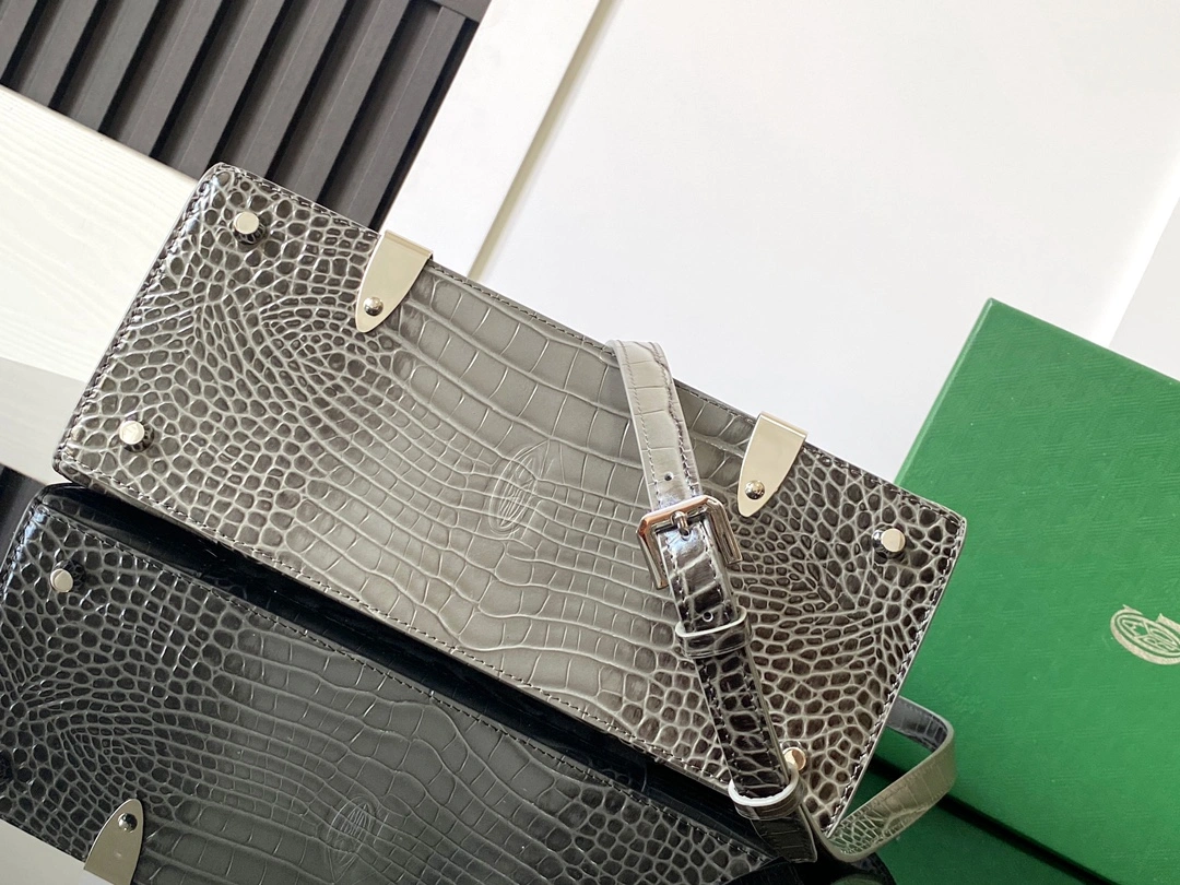 Legit Goyard Top Handle Bags