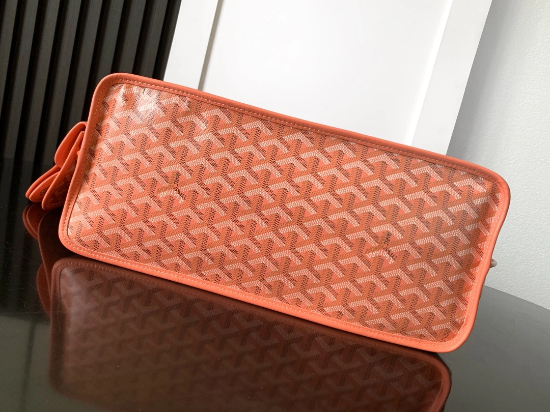 Low-cost Goyard Wallets