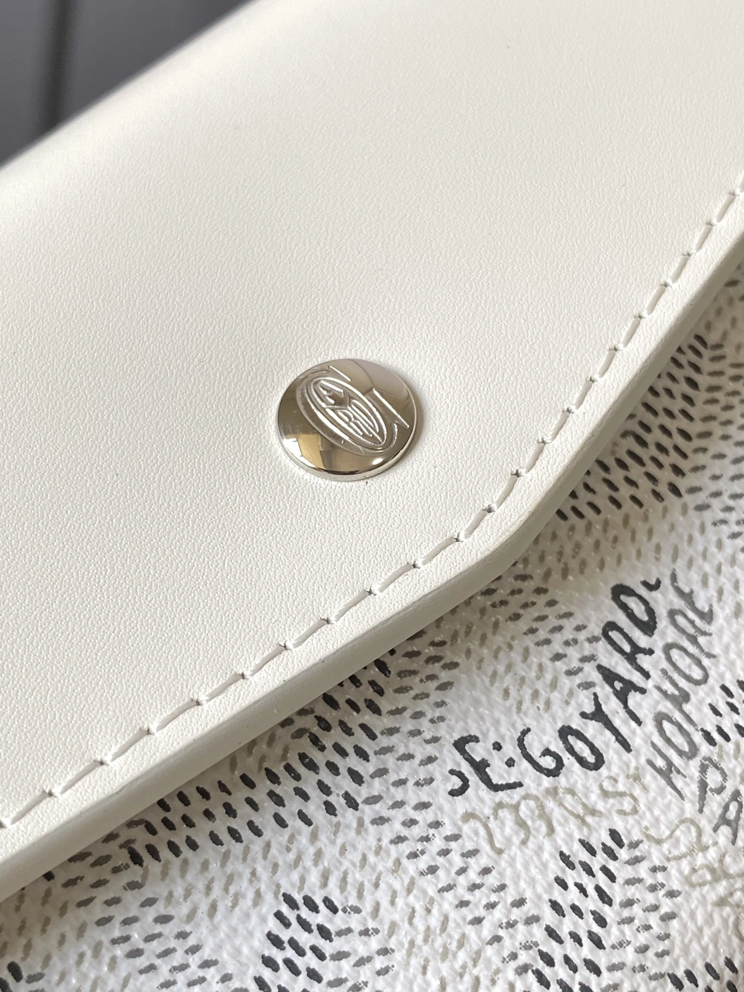 Brand-authenticated Goyard Wallets