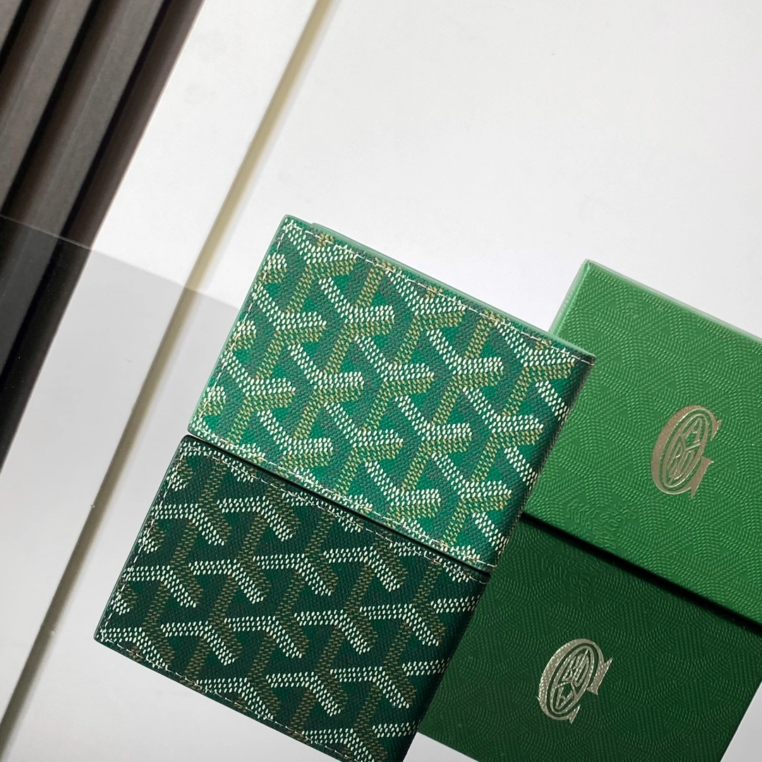 Low-cost Goyard Wallets