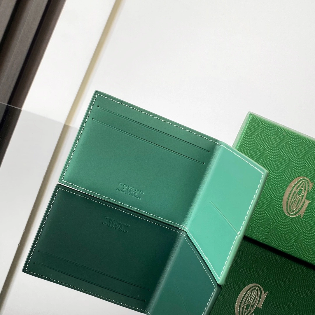 Low-cost Goyard Wallets