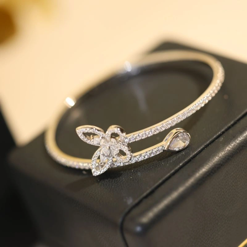 Accurate model Graff Bracelets