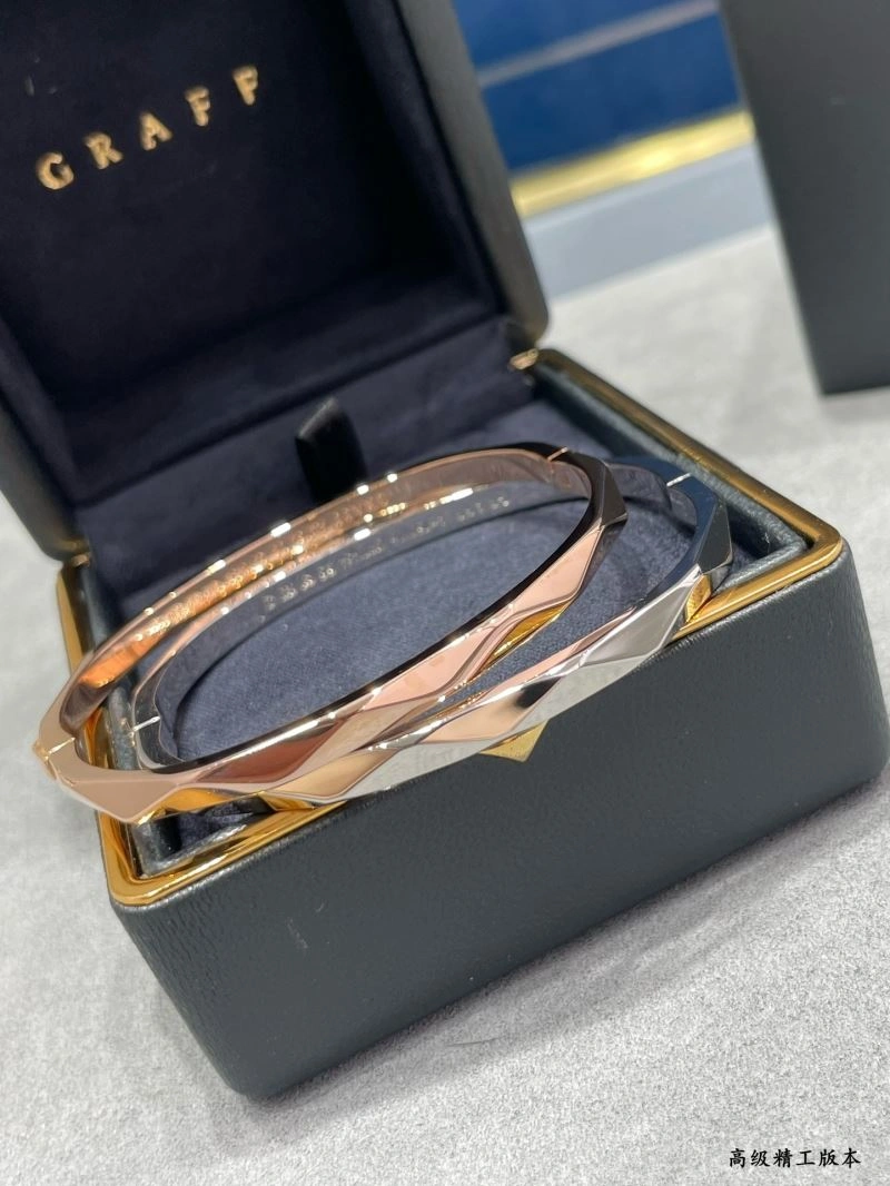 Low-cost Graff Bracelets