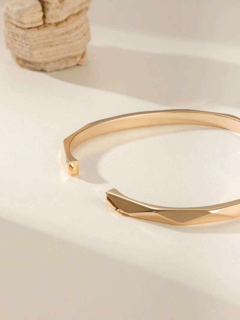 Cut-rate Graff Bracelets