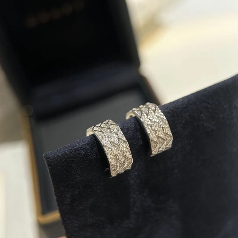 Precise copy Graff Earrings