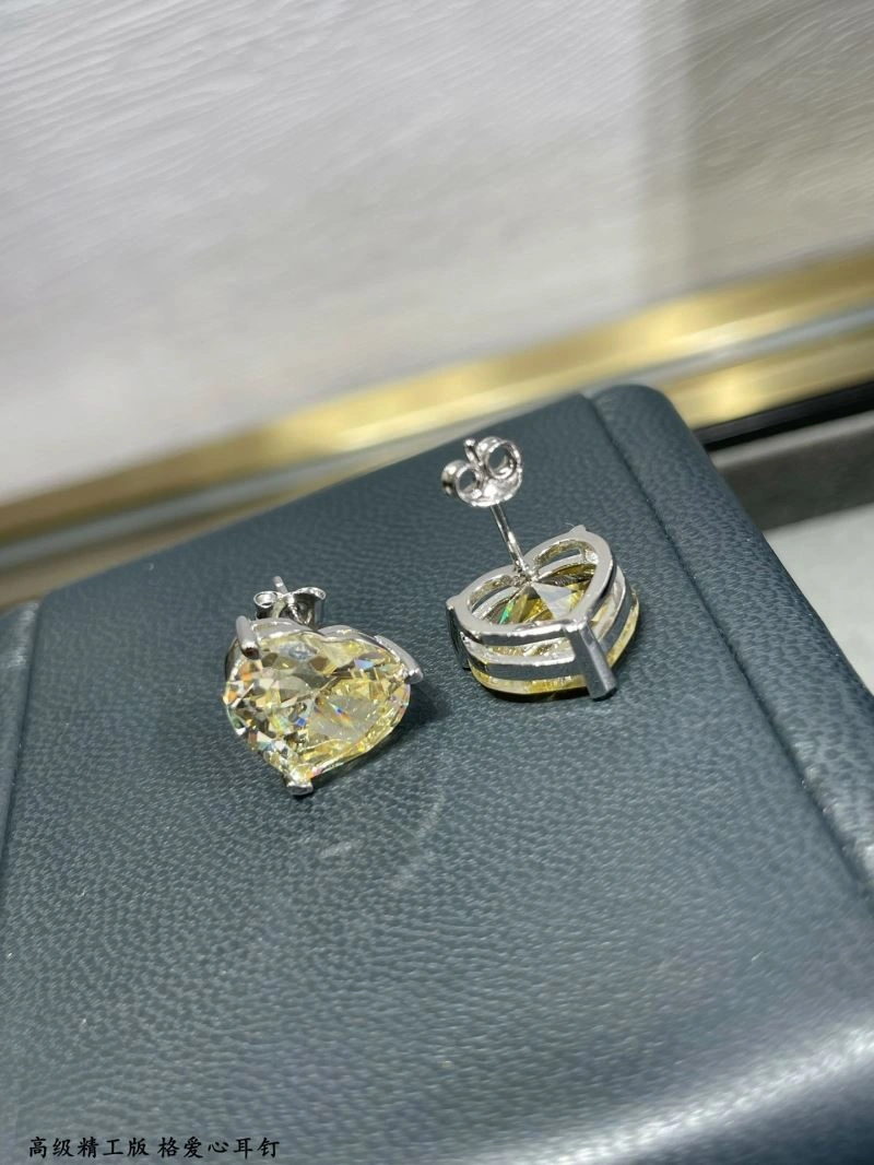 Accurate model Graff Earrings