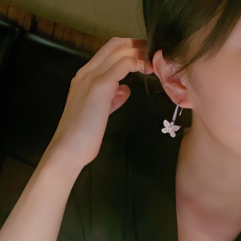 Accurate model Graff Earrings