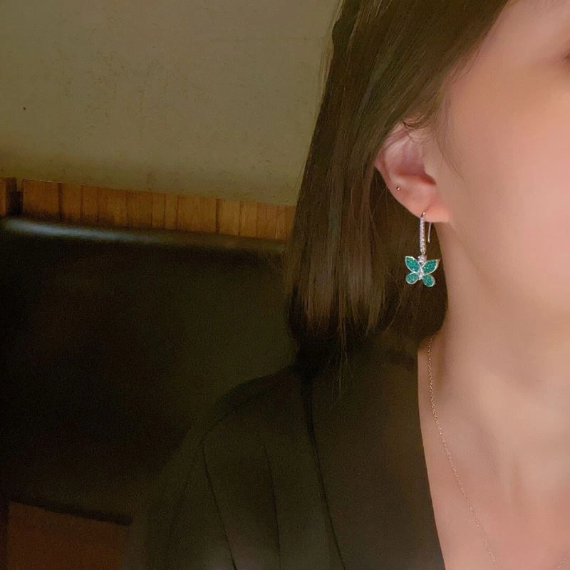 High accuracy Graff Earrings