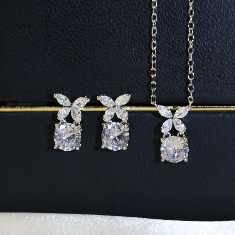 Factory-made Graff Earrings