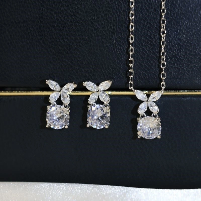 Factory-made Graff Earrings