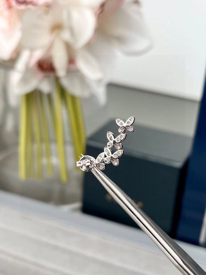 Low-cost Graff Earrings