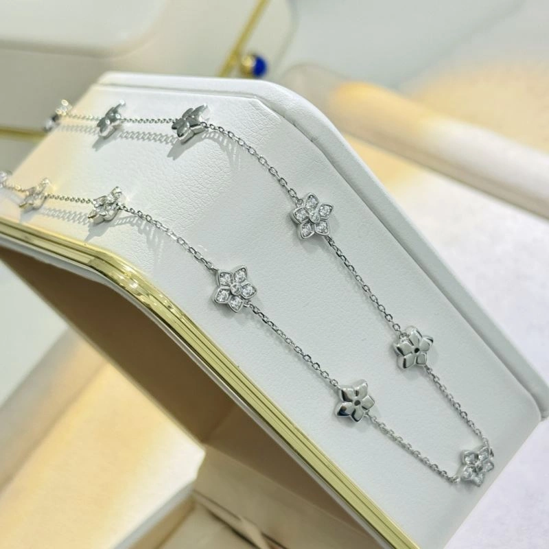 Accurate model Graff Necklaces