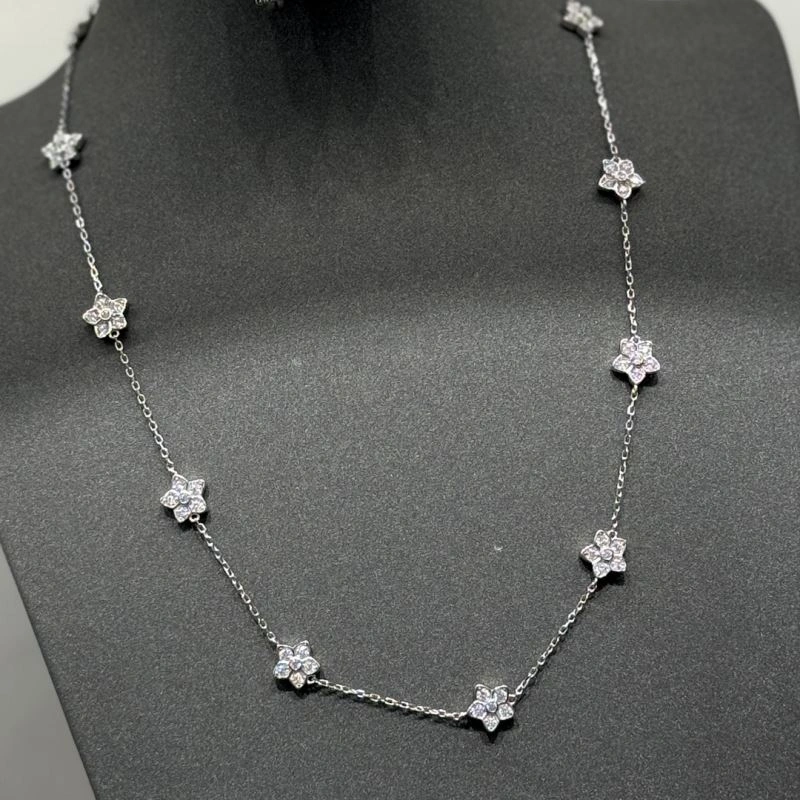 Accurate model Graff Necklaces