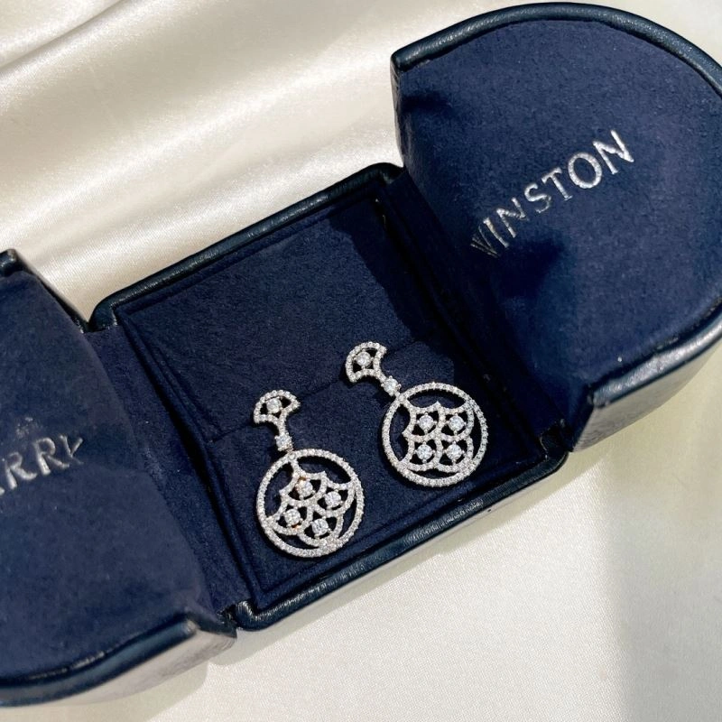 Value-priced Graff Necklaces