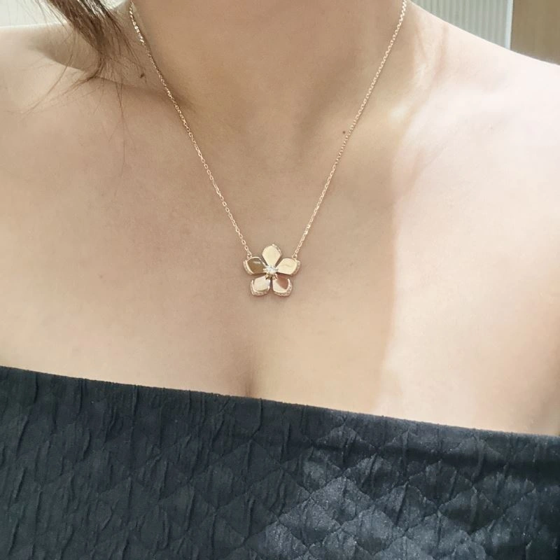 Reasonably priced Graff Necklaces