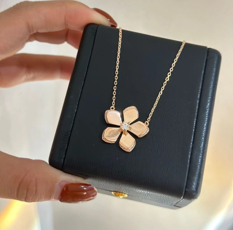 Reasonably priced Graff Necklaces