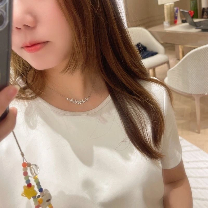 Cut-rate Graff Necklaces