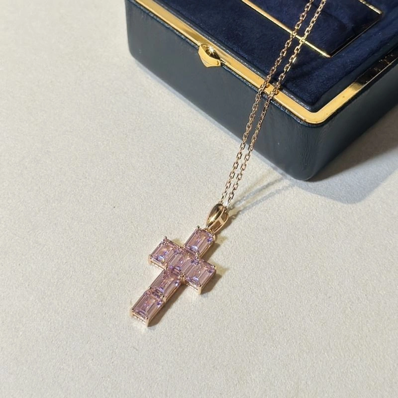 Discounted Graff Necklaces