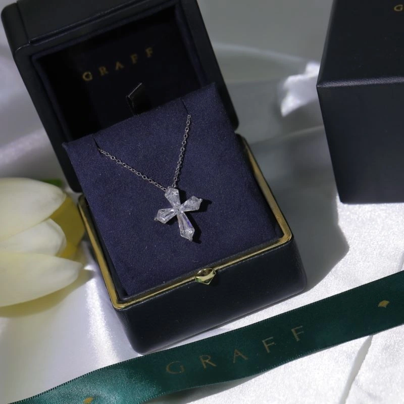 Bargain Graff Necklaces