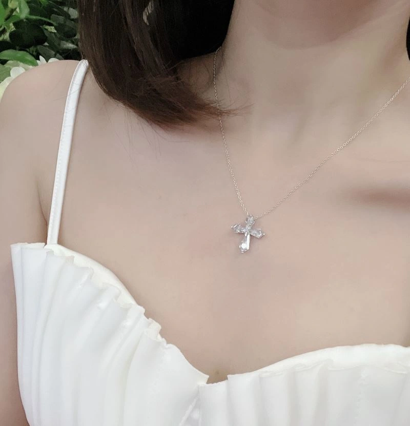 Bargain Graff Necklaces