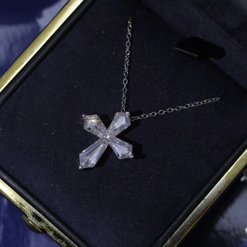 Bargain Graff Necklaces