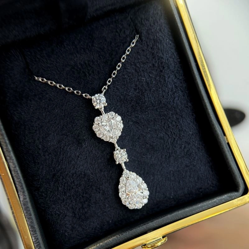 Top match Graff Necklaces