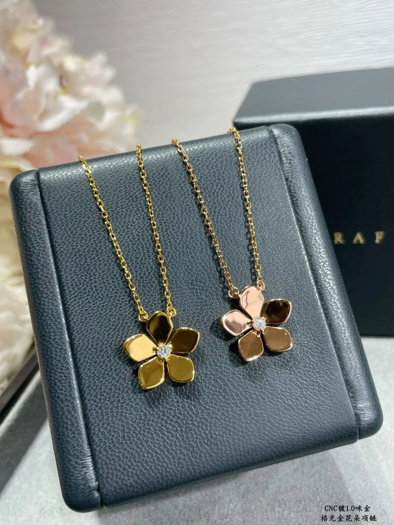 Indistinguishable Graff Necklaces