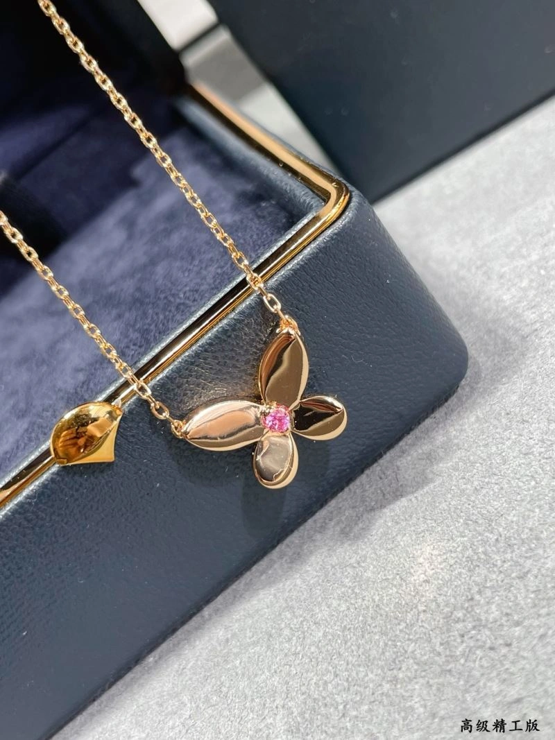 Original Graff Necklaces
