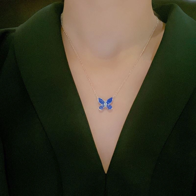 Accurate model Graff Necklaces