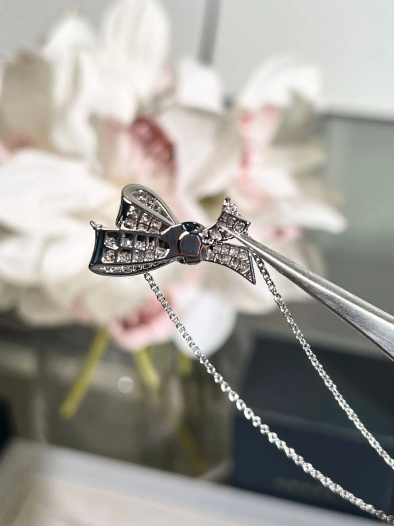 High accuracy Graff Necklaces