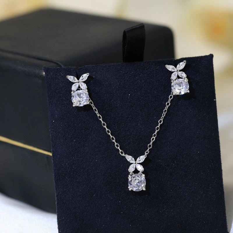 Value-priced Graff Necklaces
