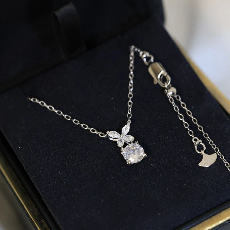 Value-priced Graff Necklaces