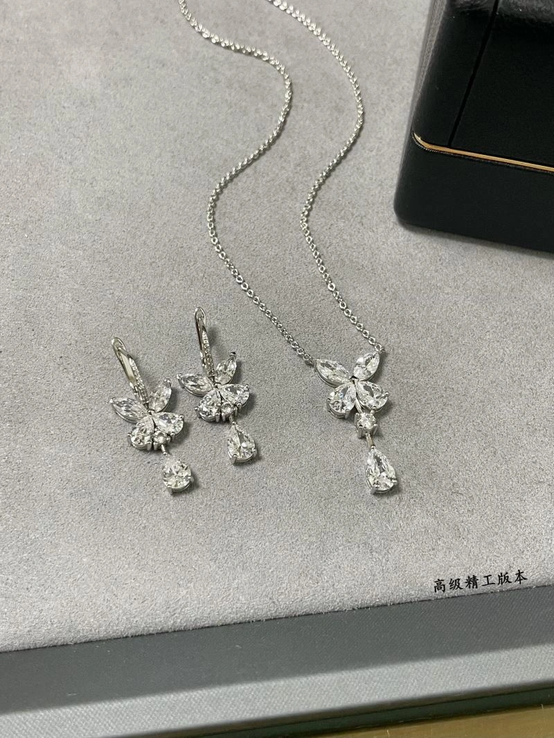 Top match Graff Necklaces