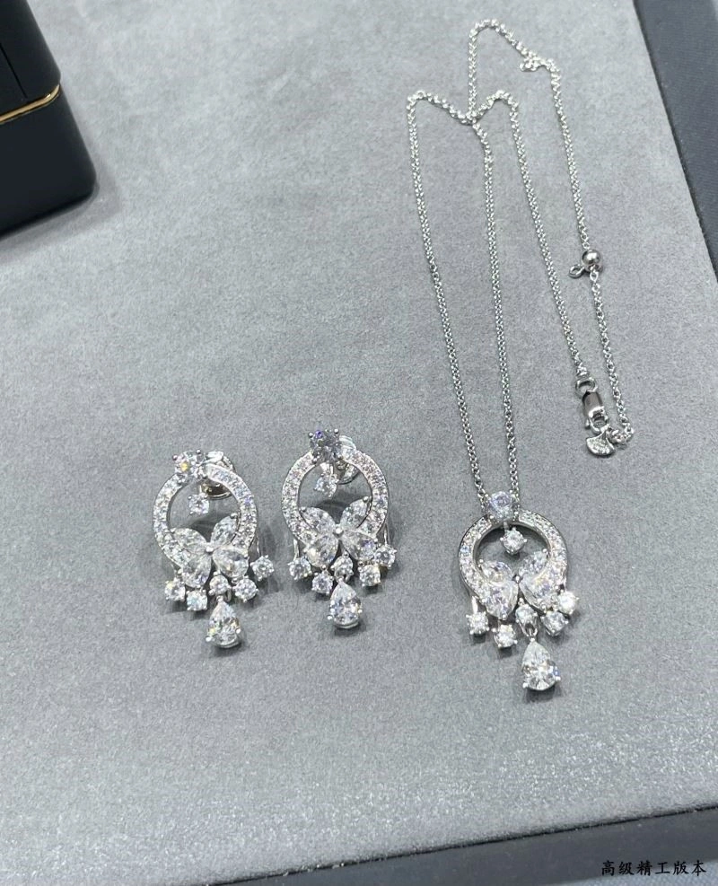 High fidelity Graff Necklaces