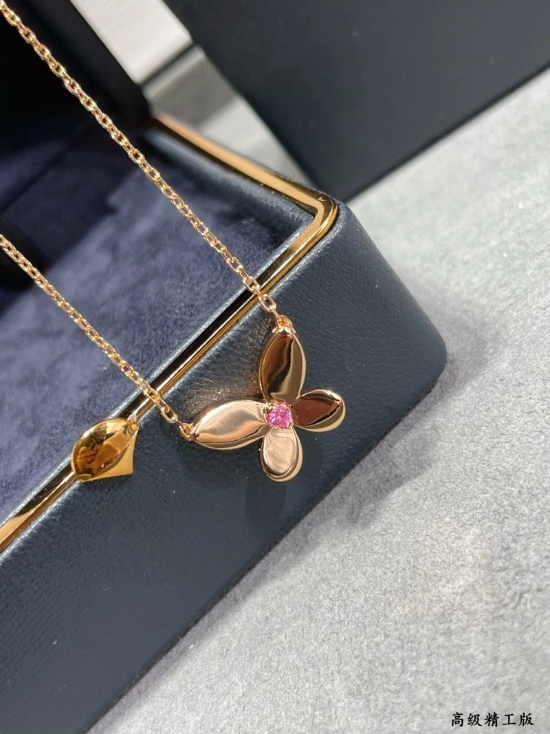 Original Graff Necklaces